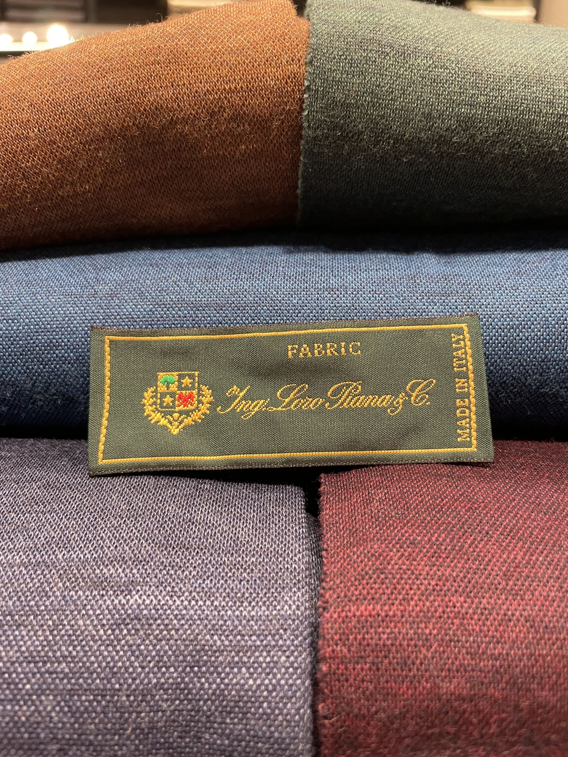 まだ遊びたい【なんばスカイオ】｜オーダースーツならGlobal Style（グローバルスタイル）