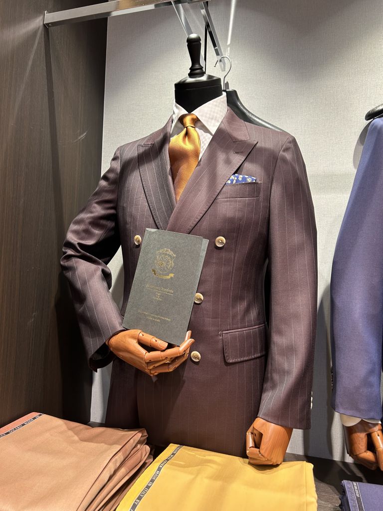 モダンブリティッシュモデルとは【Kurax仙台店】｜オーダースーツならGlobal Style（グローバルスタイル）