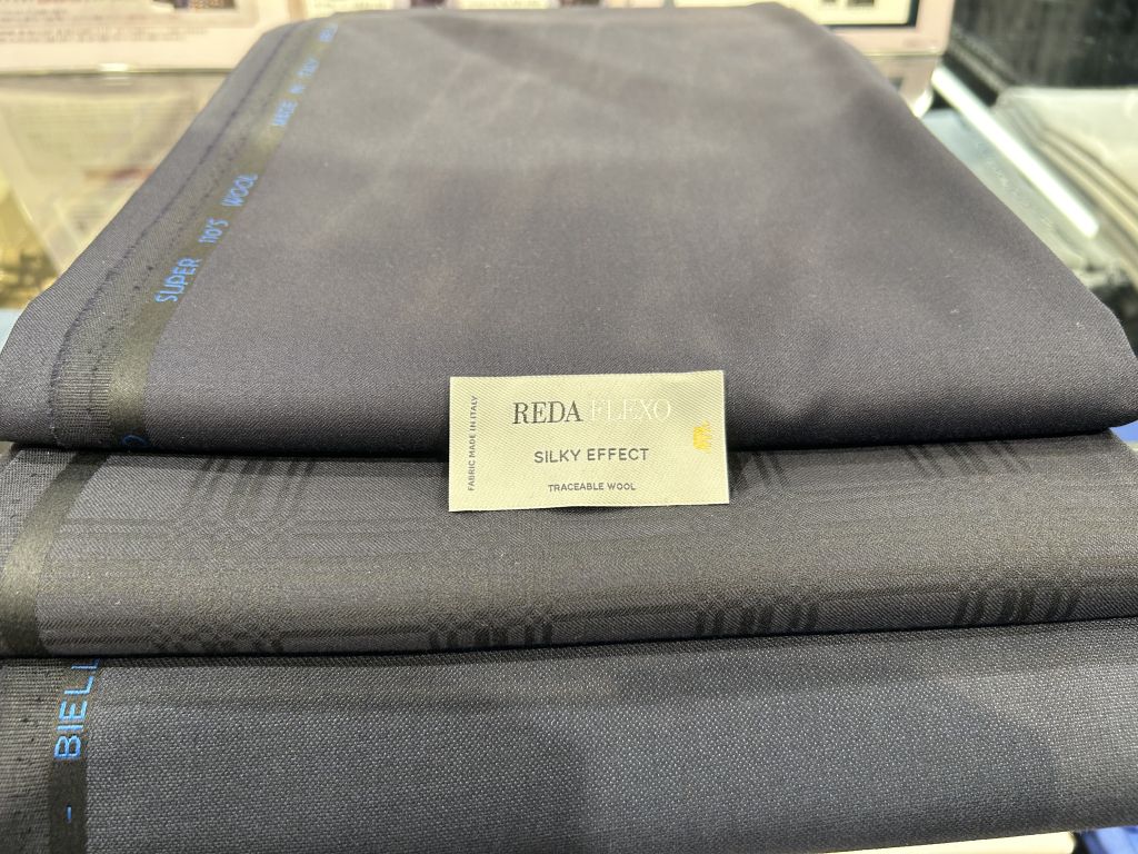 REDAのご紹介！【本店・本館】｜オーダースーツならGlobal Style（グローバルスタイル）