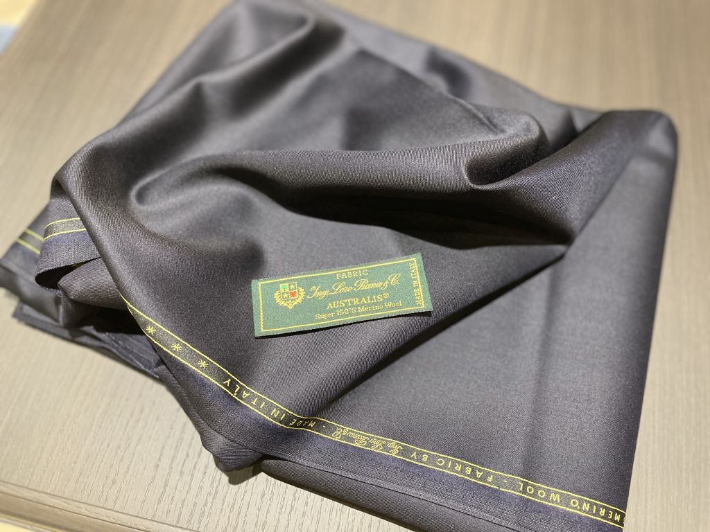 最高の品質を保証しているブランド！一線を画す柔らかさと滑らかな肌触り『AUSTRALIS（オーストラリス）』【PREMIUM KITTE大阪店】｜オーダースーツならGlobal Style ...